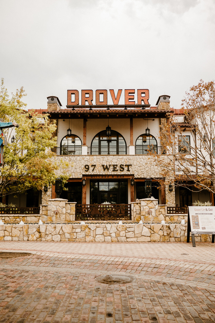 A Hotel Drover Wedding | Lexi + Jack | Fort Worth, TX ...